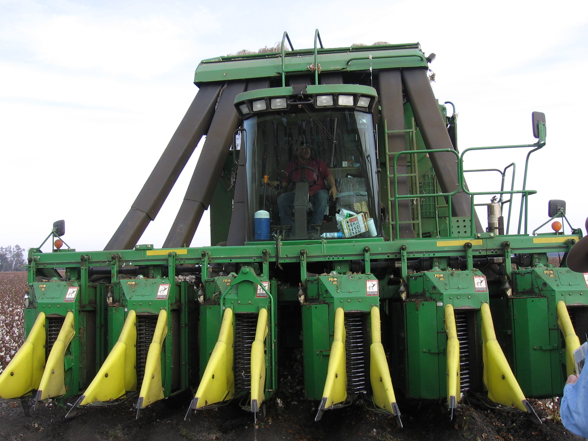 Cotton Harvesting in Los Banos - CNCH